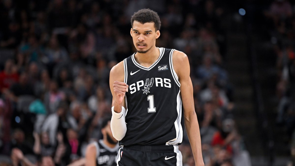 Spurs’ Victor Wembanyama named NBA Rookie of the Year for 2023-24 – NBC ...