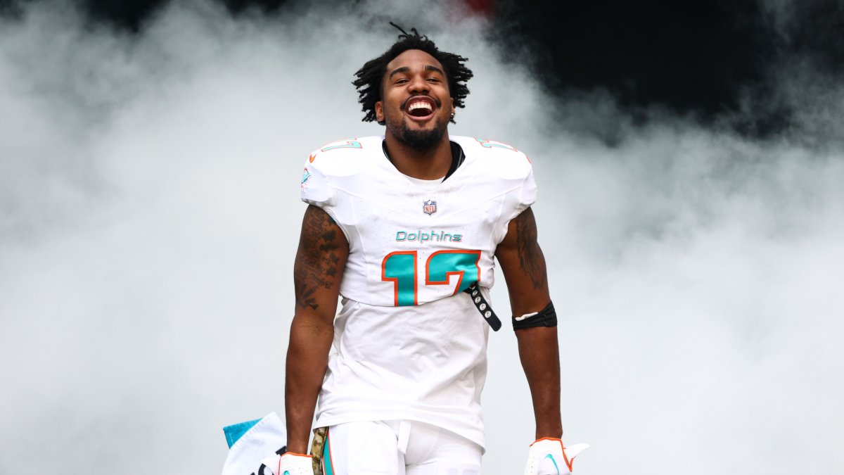 Dolphins’ Jaylen Waddle agrees to 3-year extension: Report – NBC New York