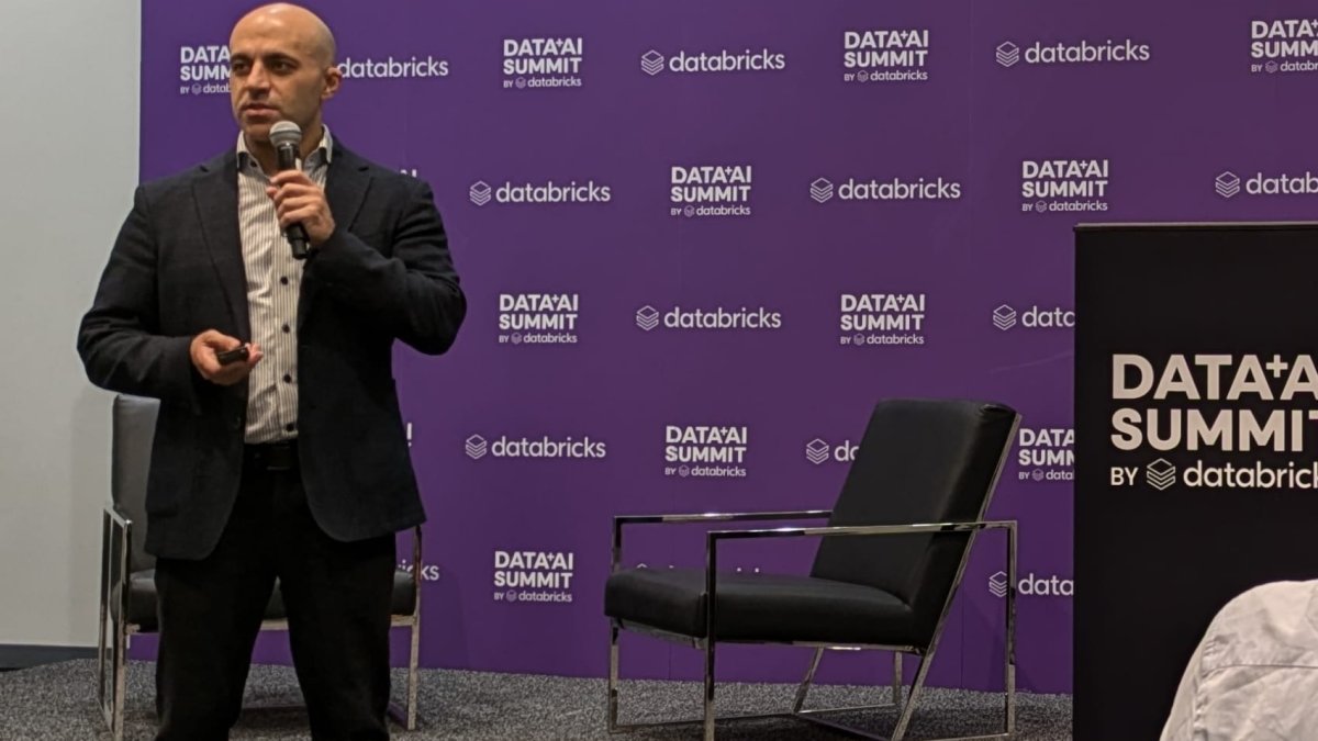 Databricks tells investors annualized revenue will reach $2.4 billion ...