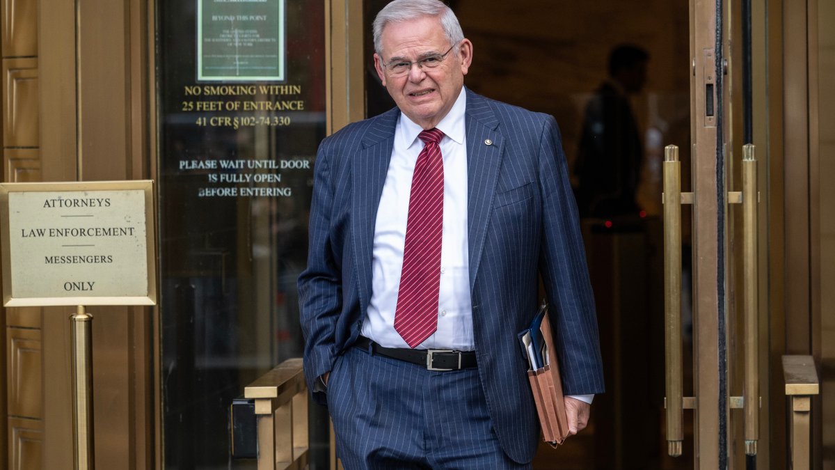 Bob Menendez Trial Egypt Trip Planning Got ‘weird Senate Staffer