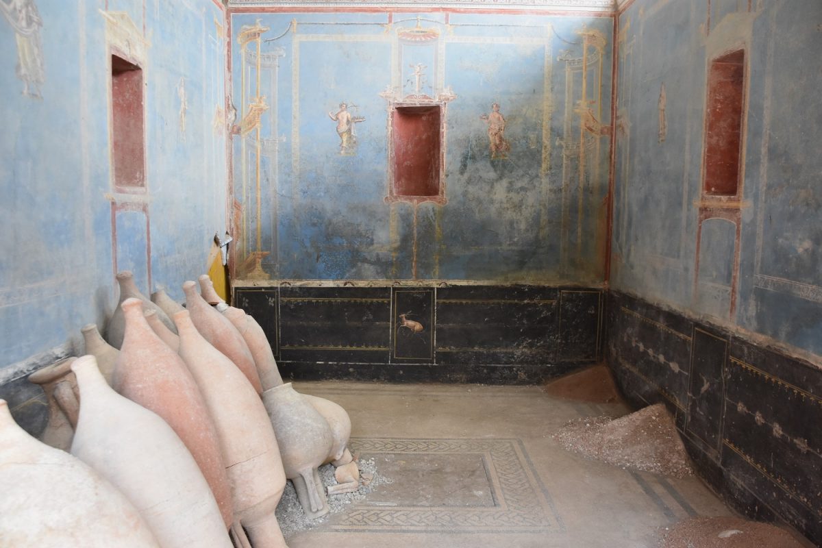 Archeologists uncover rare, expensive blue shrine in Pompeii – NBC New York