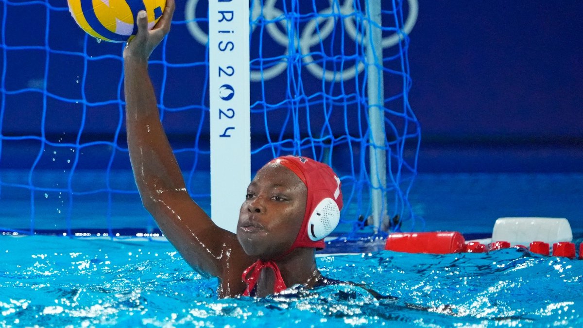 Team USA falls to Spain in Paris pool play, Ashleigh Johnson scores ...