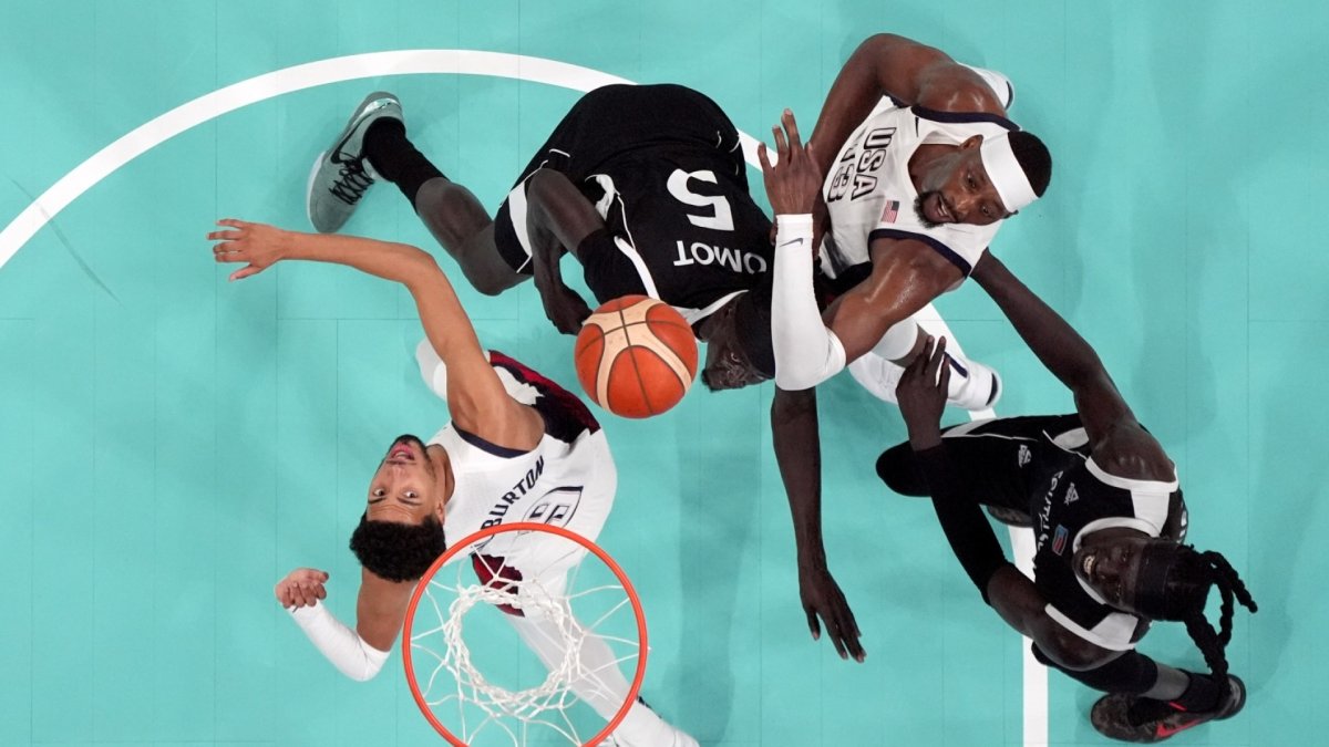 HIGHLIGHTS: Bam Adebayo scores 18, dominates on defense for Team USA ...