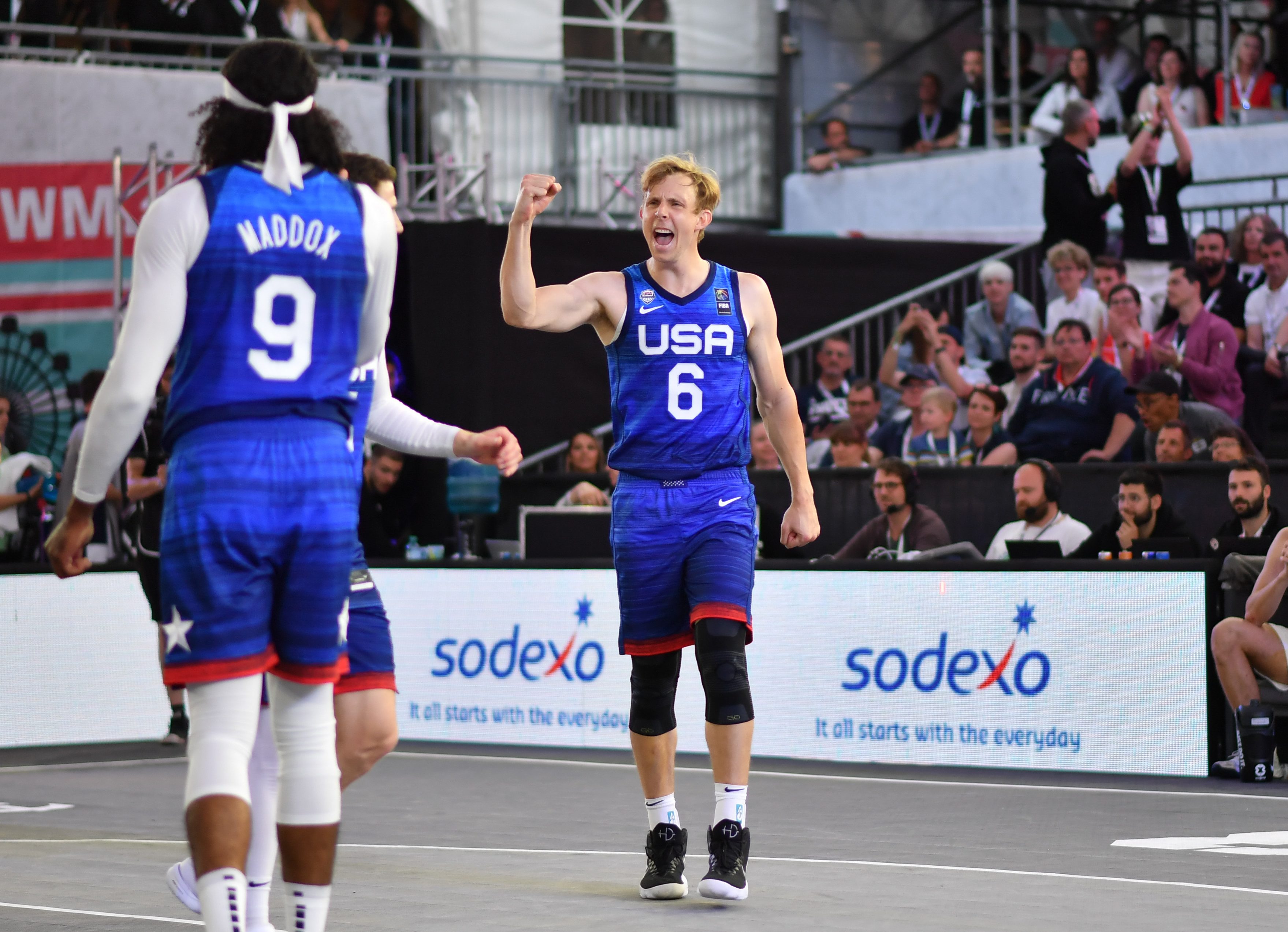 Why does this Olympian shoot free throws underhanded? – NBC New York