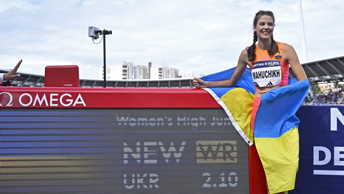 Ukraine’s top high jumper breaks 37-year-old world record – NBC New York