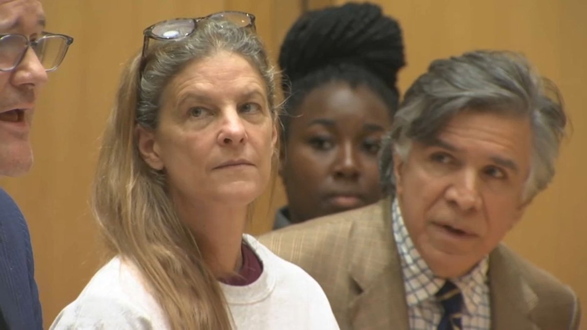 Michelle Troconis pleads not guilty to contempt charge, hearing ...