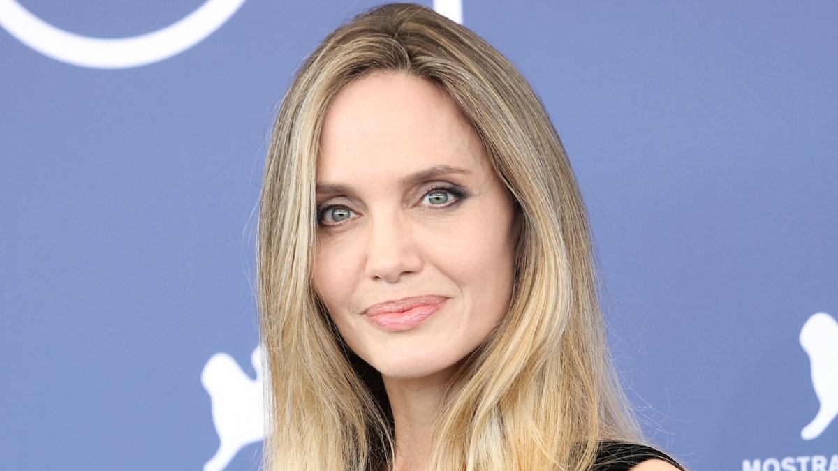 Angelina Jolie recalls feeling ‘so nervous’ singing in new ‘Maria ...