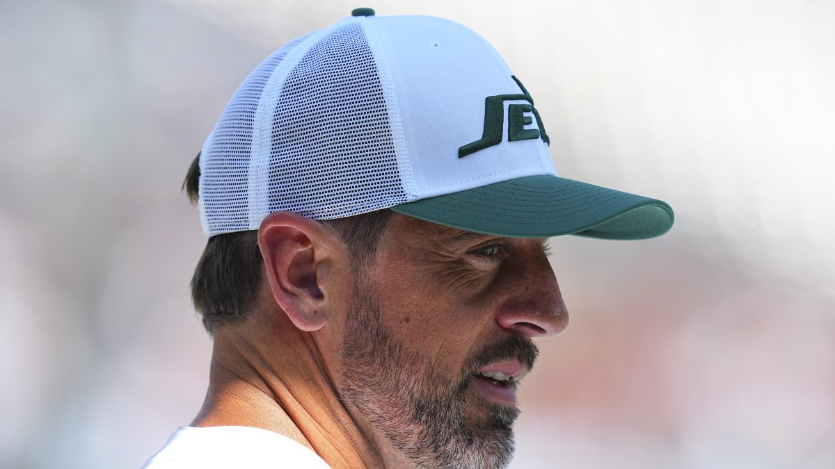 Aaron Rodgers’ biographer predicts Jets’ 2024 season – NBC New York