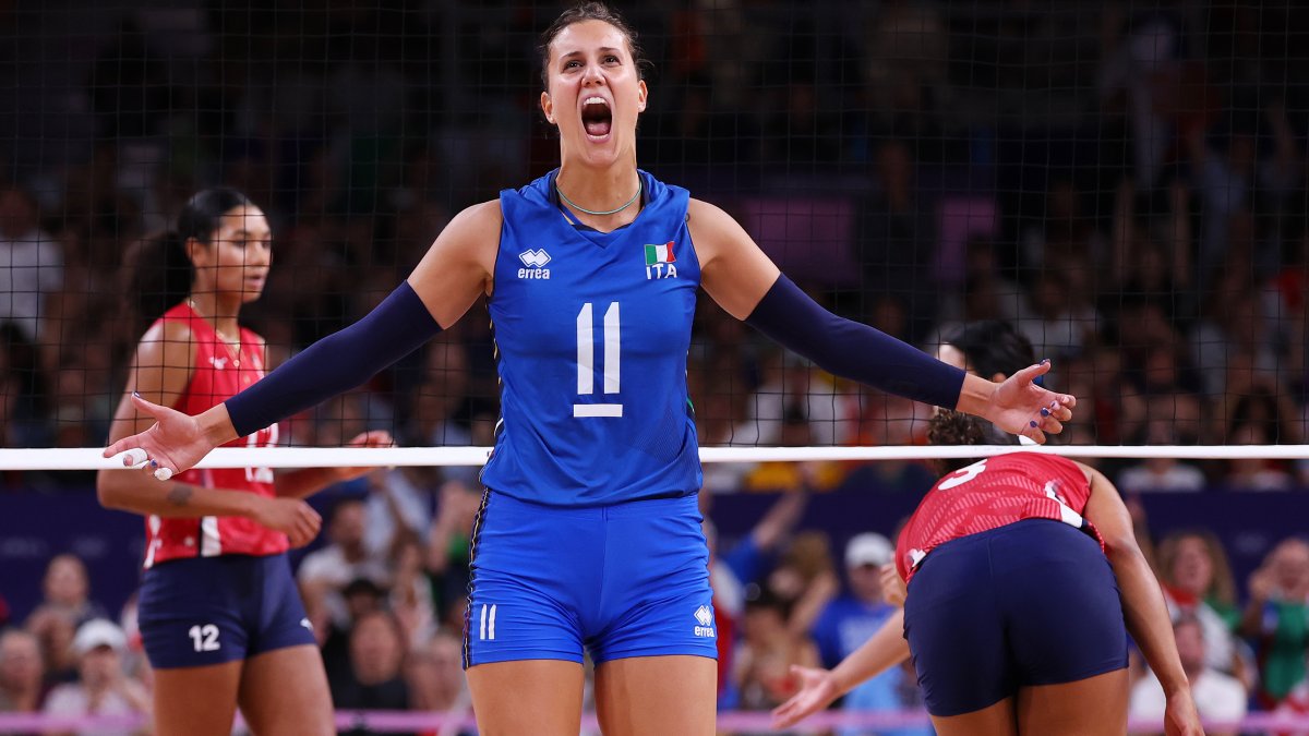 USA women’s volleyball takes silver after finals loss to Italy – NBC ...