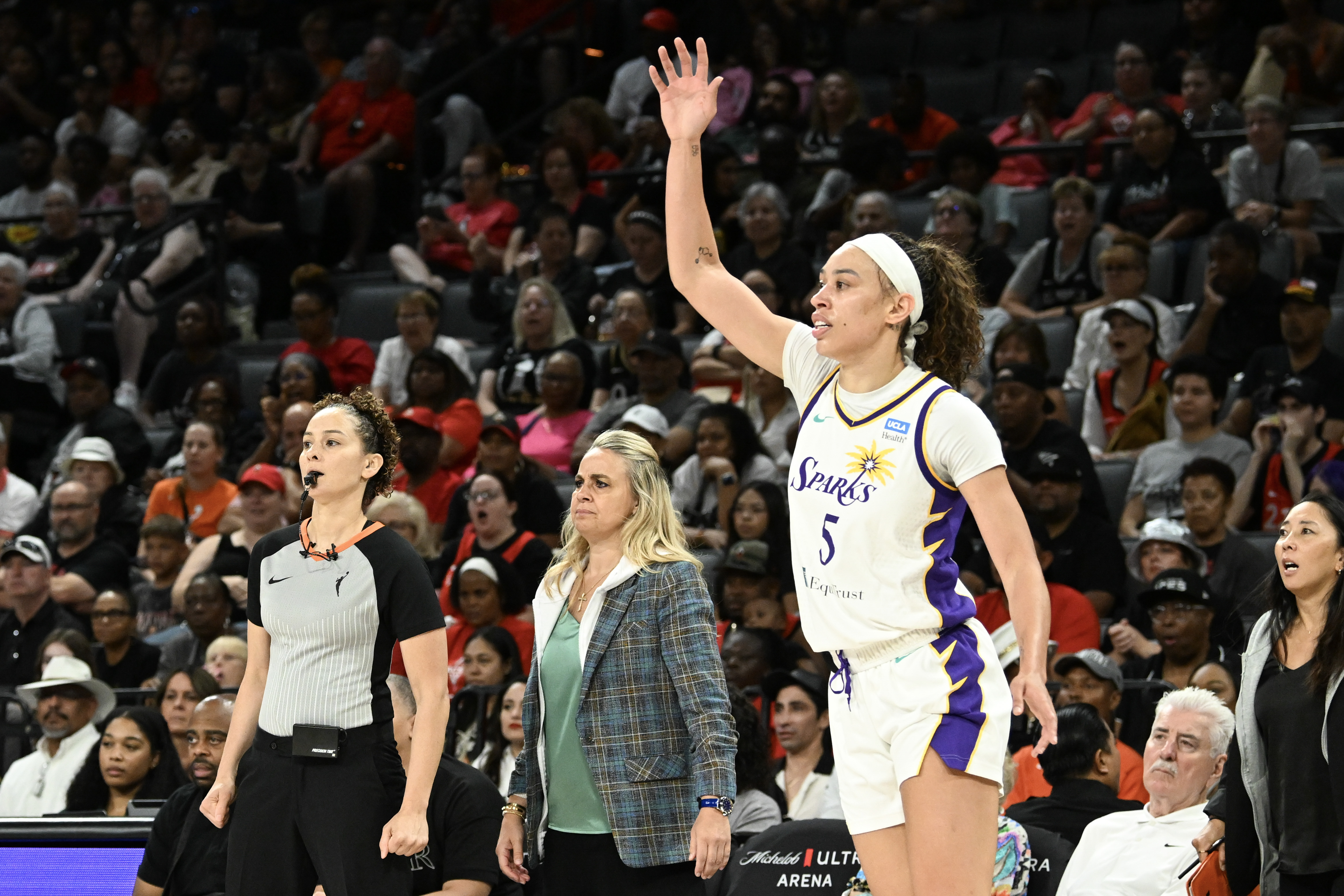 Becky Hammon again disputes Dearica Hamby’s claims of mistreatment with ...