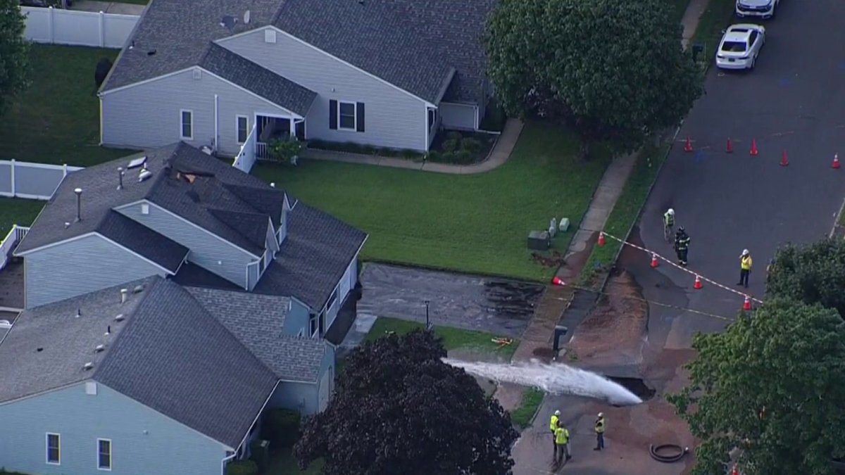 Giant water main break shoots geyser of water onto New Jersey home’s ...
