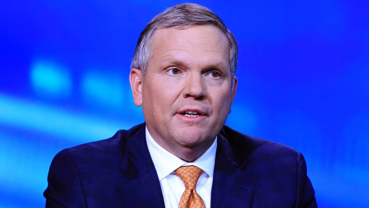Norfolk Southern board probing CEO Alan Shaw over alleged inappropriate ...
