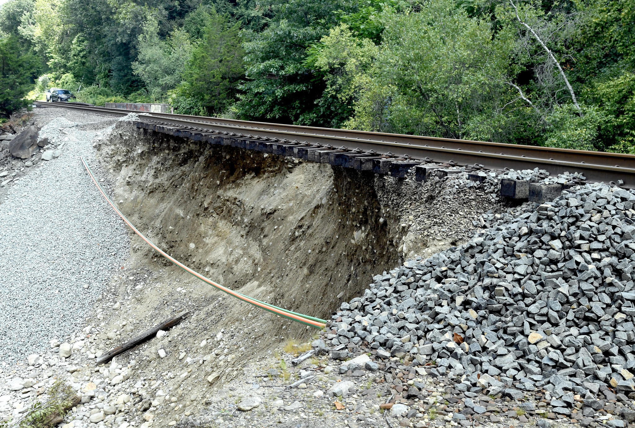 Metro-North Railroad Waterbury Line to resume service Oct. 28 – NBC New ...
