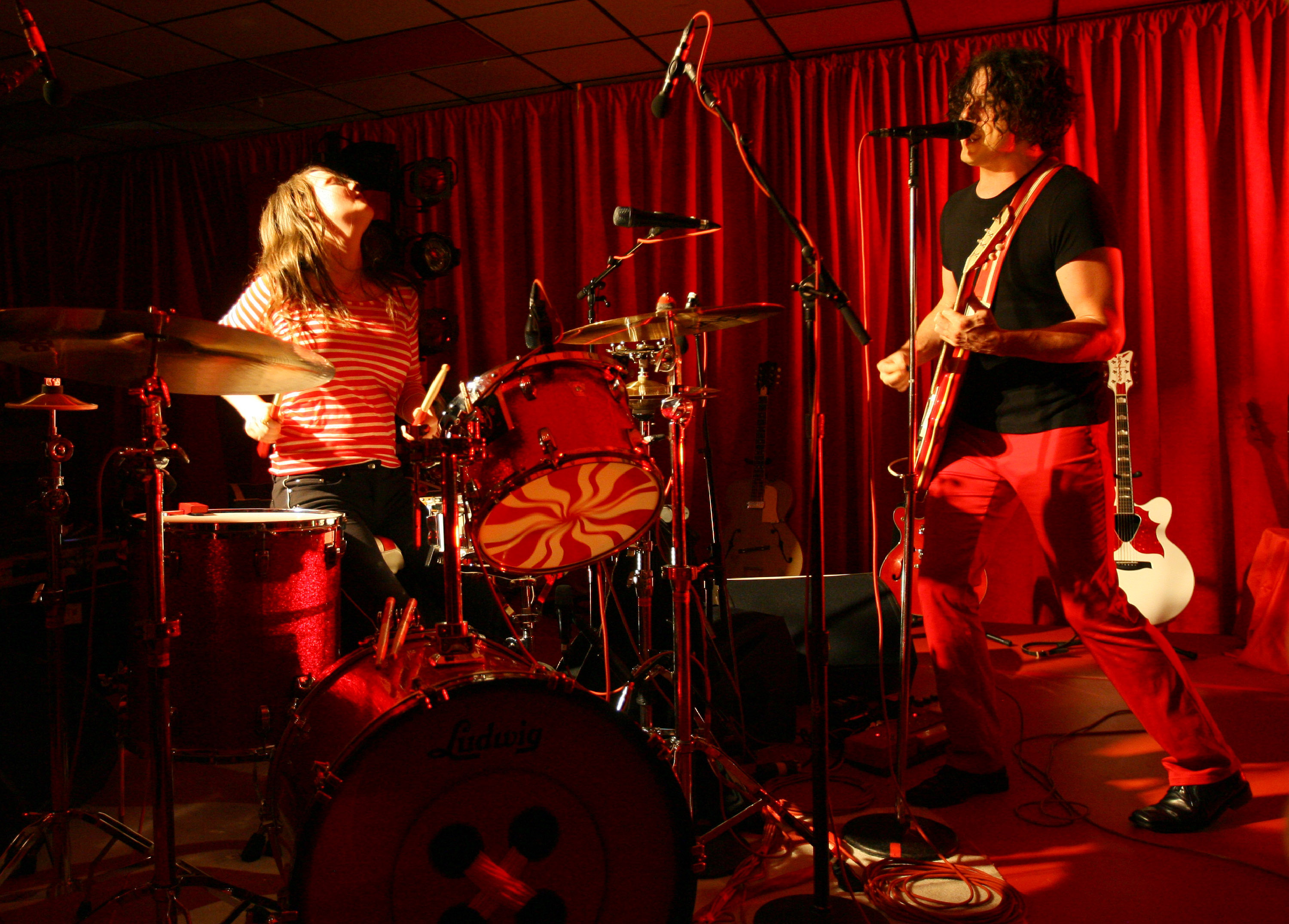 The White Stripes sue Trump for using ‘Seven Nation Army’ in a campaign ...