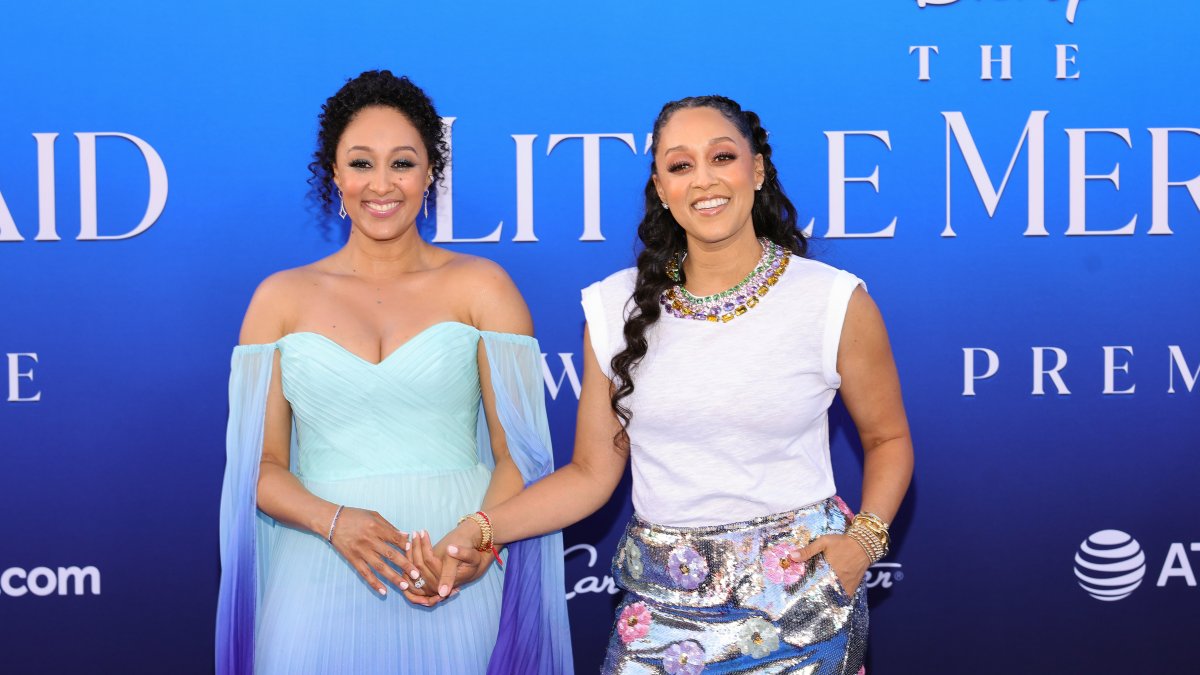 Inside Tia Mowry And Twin Sister Tameras Forever Bond Nbc New York