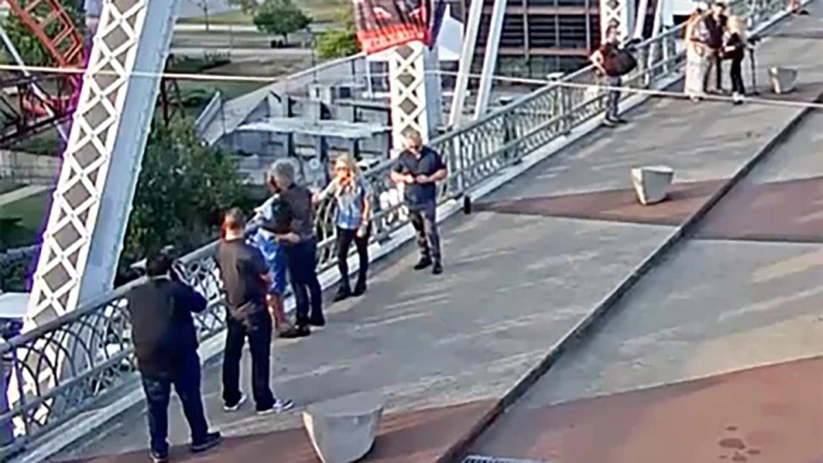 Jon Bon Jovi praised for talking woman off the ledge of a Nashville ...