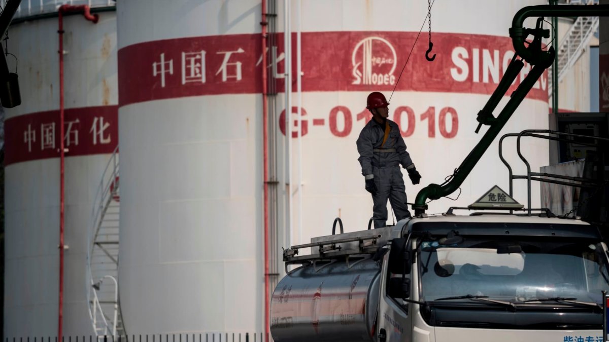 U.S. crude oil prices fall more than 2% after OPEC cuts demand forecast ...