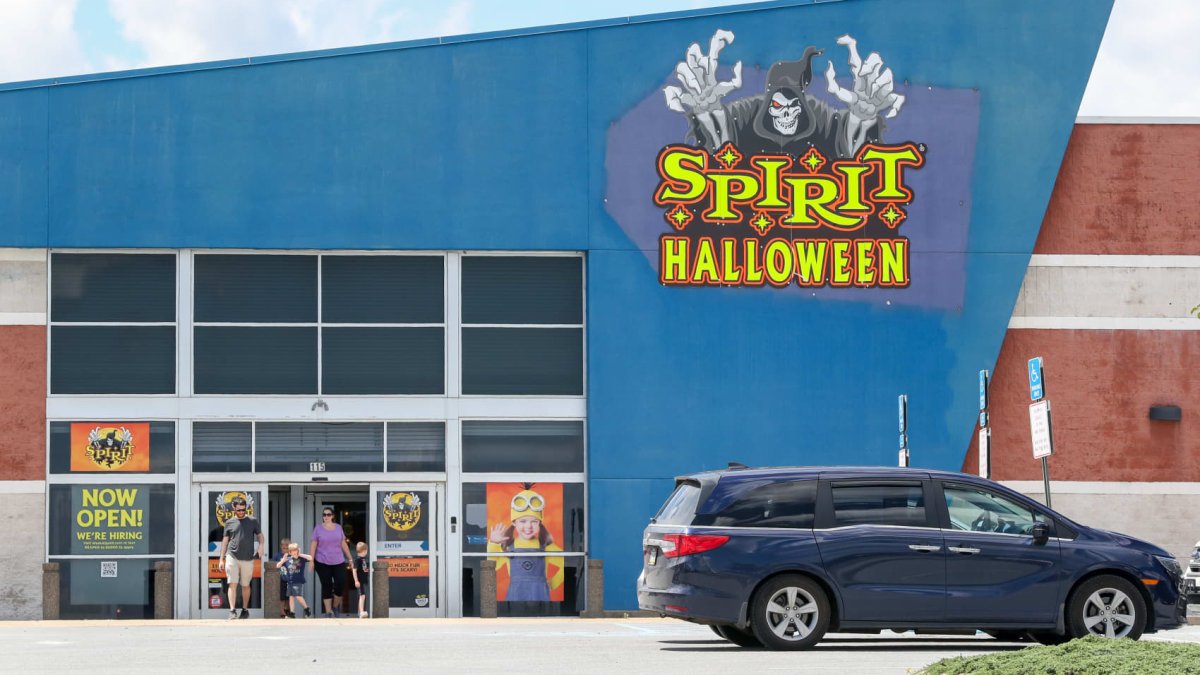 Spirit Halloween to open 10 new ‘Spirit Christmas’ stores catering to ...