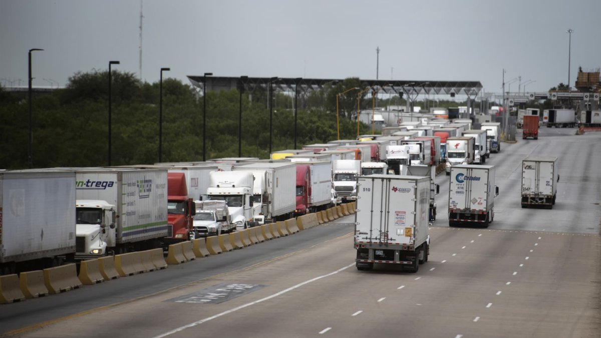 U.S.-Mexico cross-border trucking traffic hits a record ahead of election – NBC New York