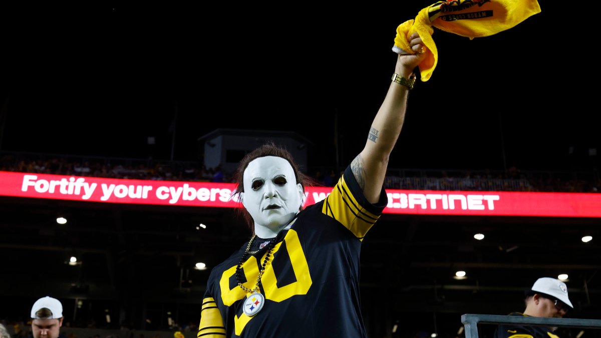 See all the best Halloween costumes worn by NFL players in Week 8 – NBC ...