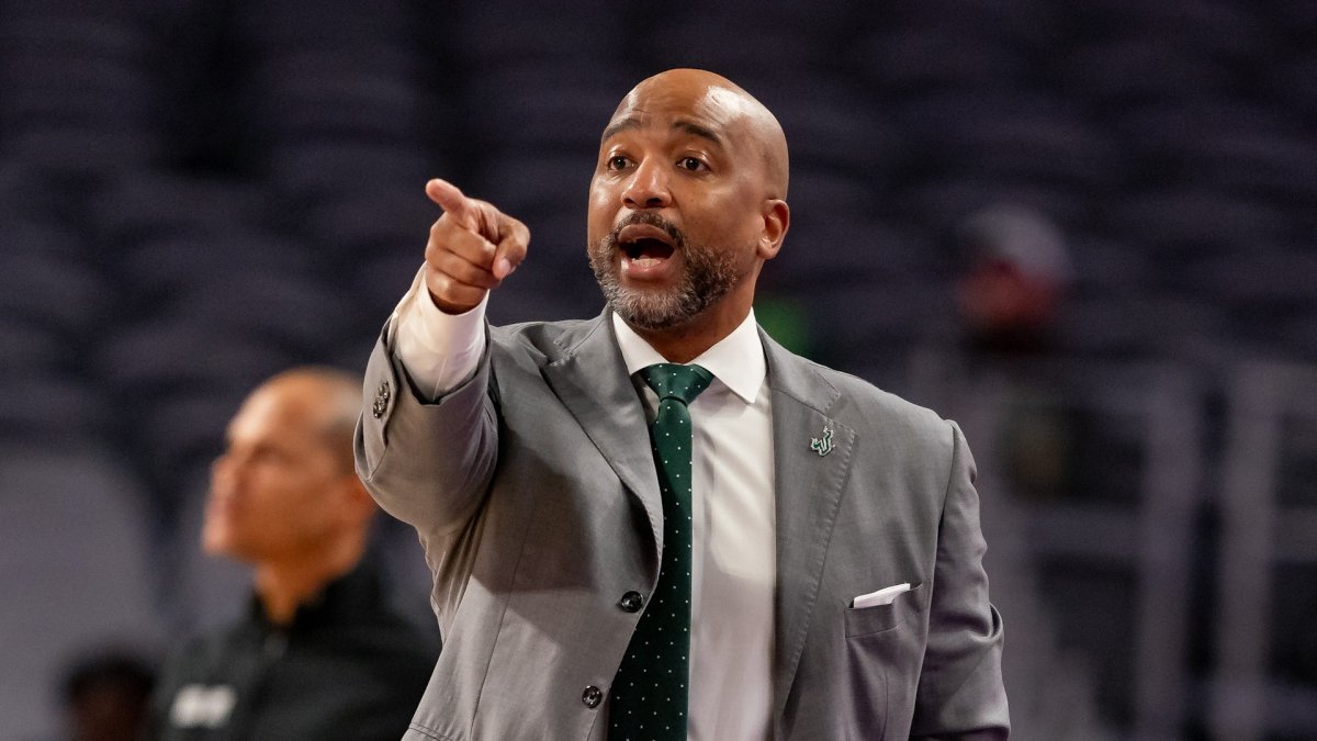USF men’s basketball coach Abdur-Rahim dead at 43 – NBC New York