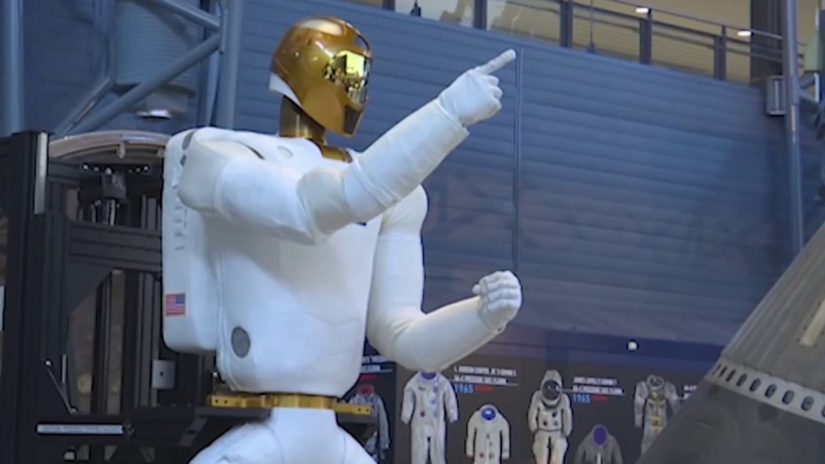 Smithsonian displays 1st humanoid robot to go to the ISS – NBC New York