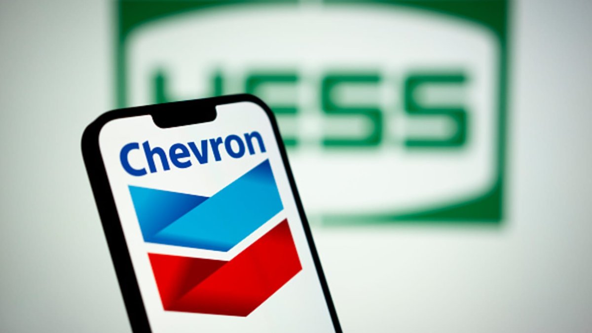 Chevron beats earnings expectations, returns more than $7 billion to ...