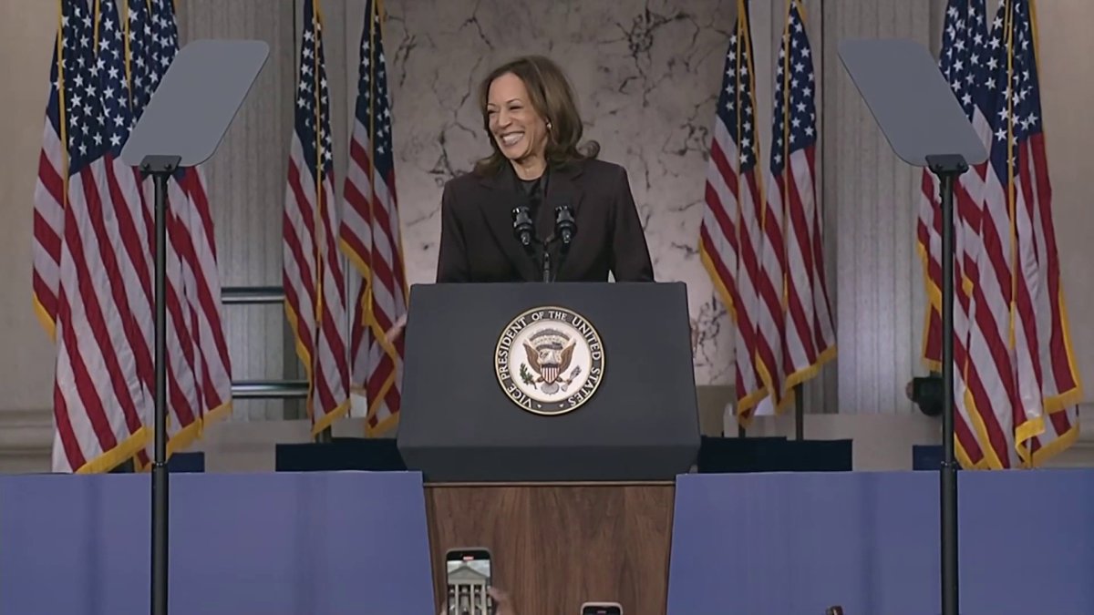 Vice President Kamala Harris delivers concession speech after losing ...