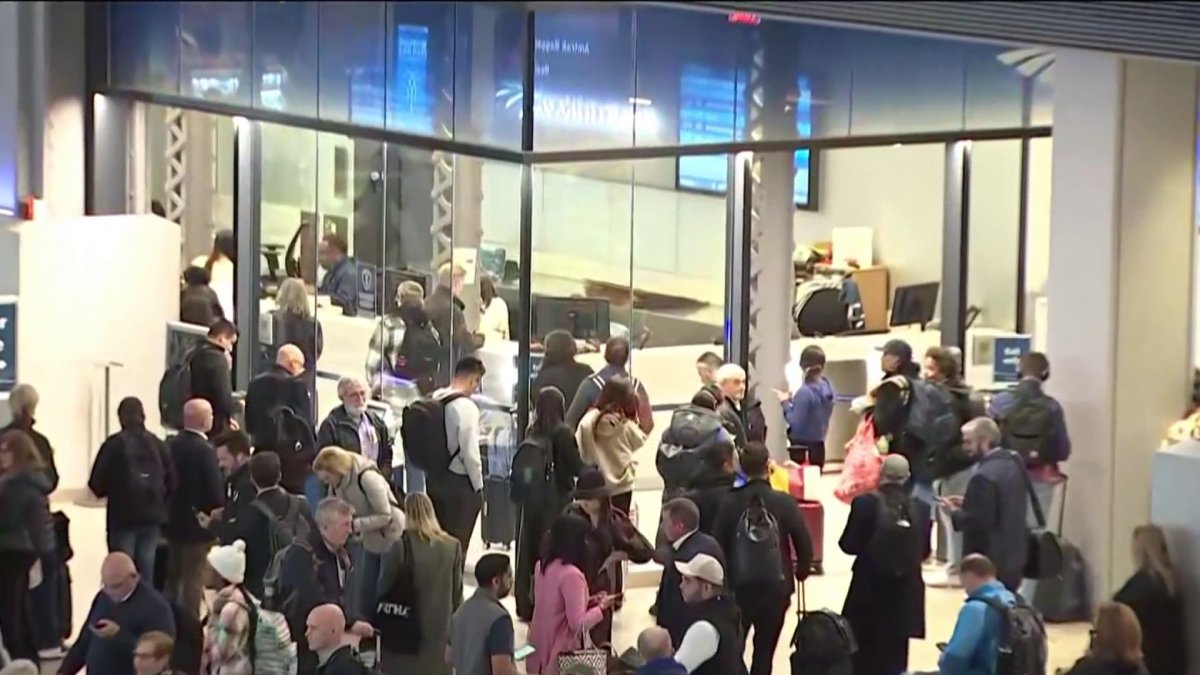 Amtrak service restored following disruptions – NBC New York