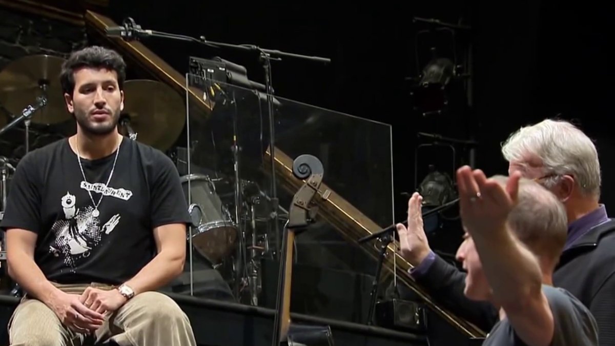 Colombian artist Sebastian Yatra makes Broadway debut – NBC New York