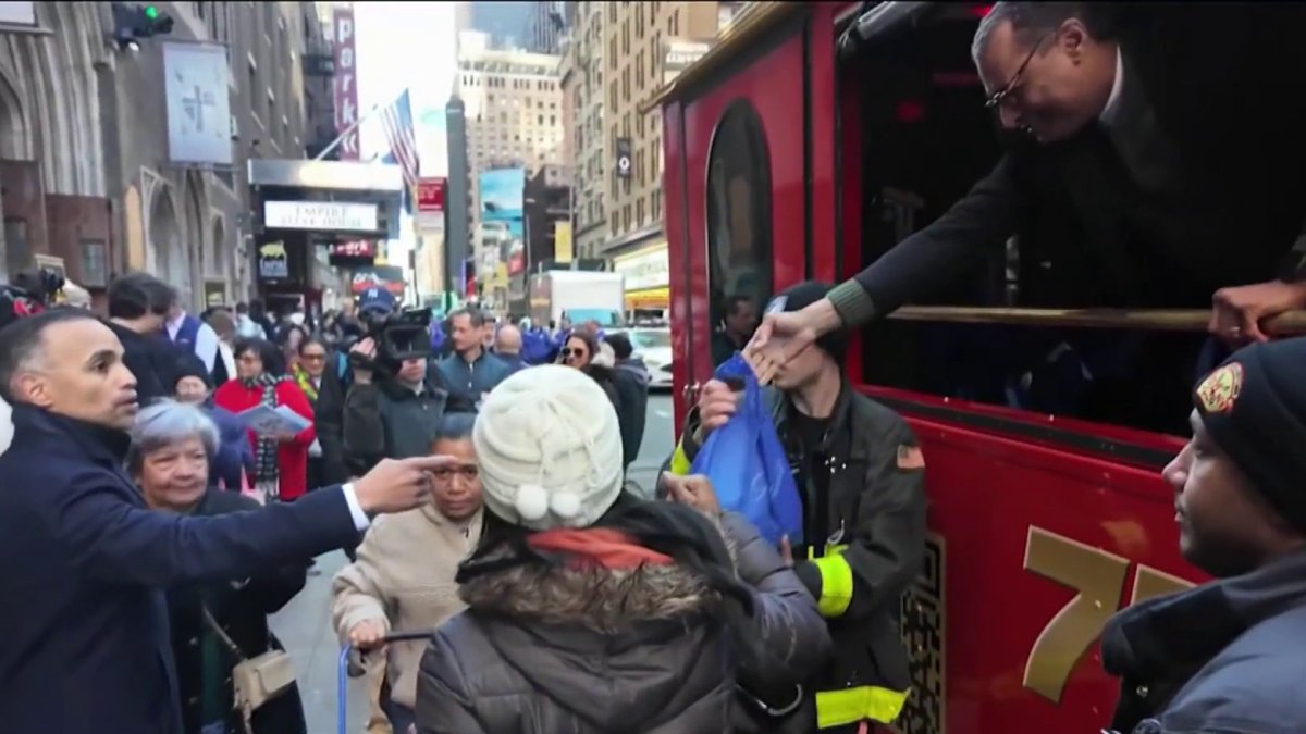 First responders host turkey giveaway near Times Square – NBC New York