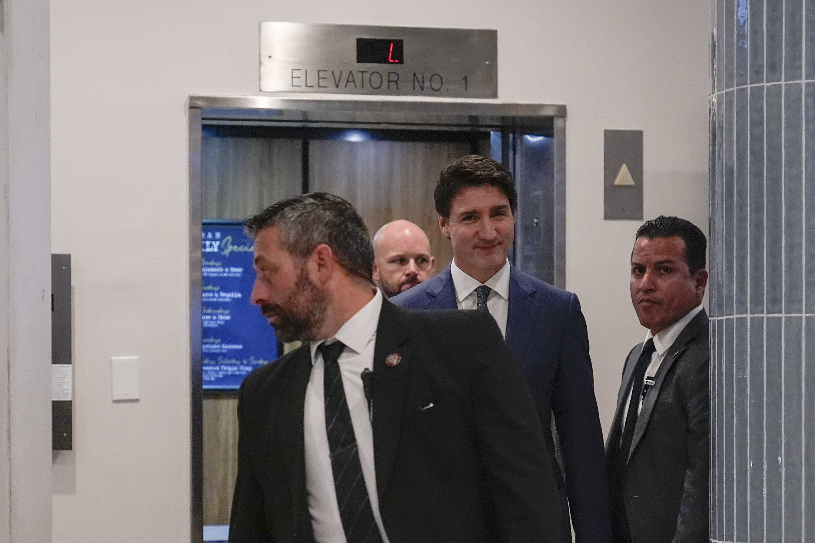 Canada’s Trudeau meets with Trump after tariffs threat – NBC New York