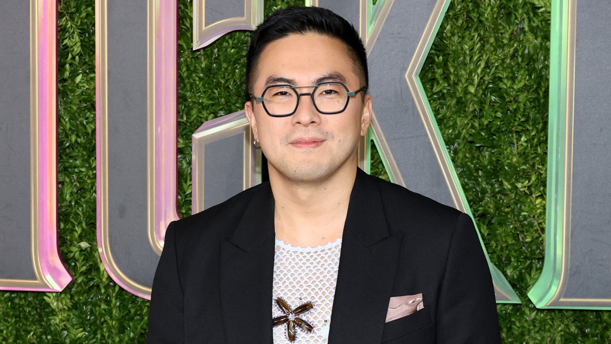 Bowen Yang on watching “Wicked” with “SNL” costars – NBC New York