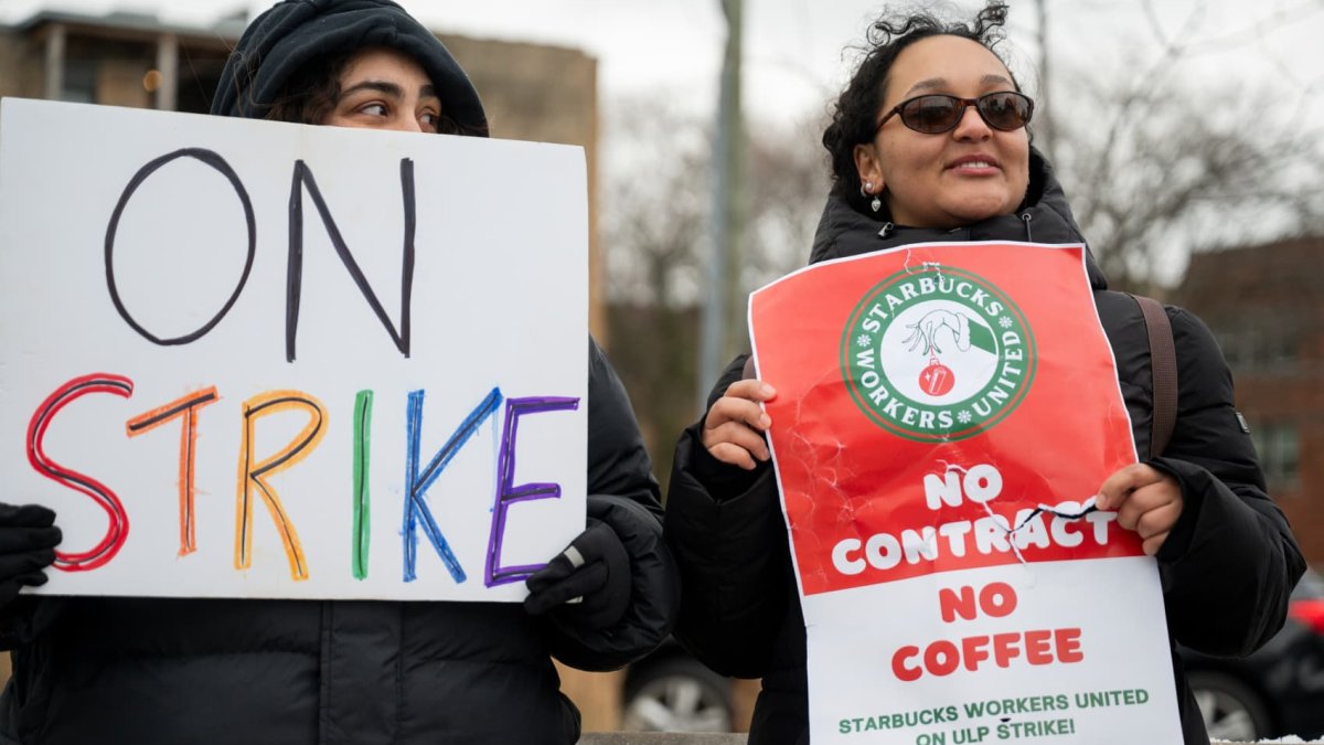 Starbucks workers strike in LA, Chicago & Seattle ahead of Xmas – NBC ...