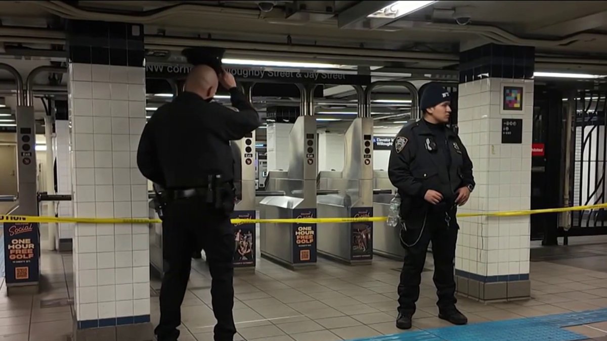 Bullets fly inside busy Brooklyn subway station in middle of day – NBC ...