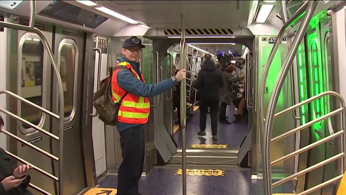 MTA to roll out new cars on G line next year – NBC New York