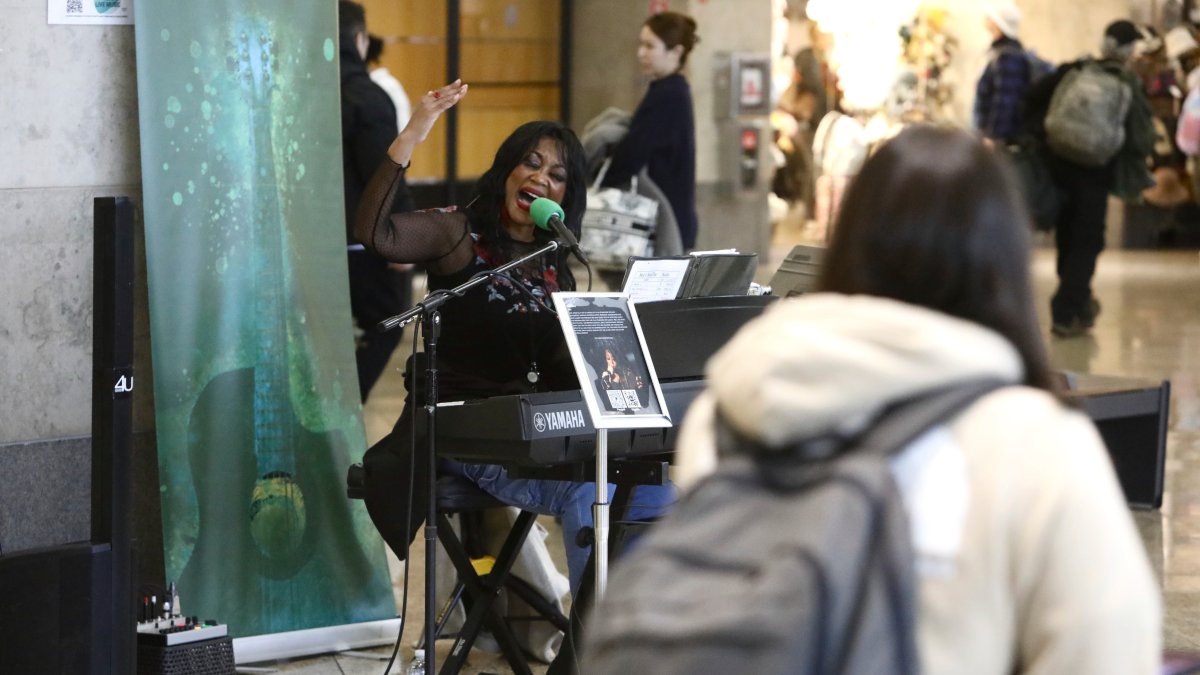 For airports, background music no longer is an afterthought – NBC New York