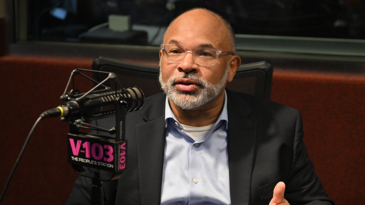 Geoffrey Owens sparks debate for donating Nicki Minaj’s $25K ‘handout ...