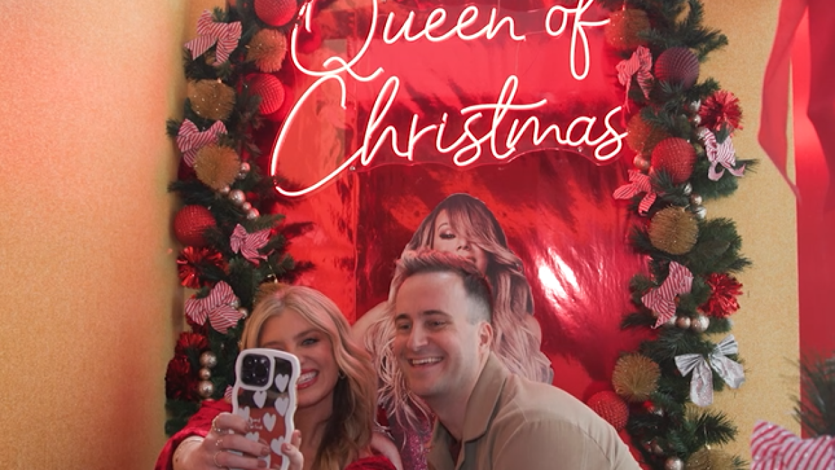 Write Mariah Carey a letter at her festive holiday bar – NBC New York