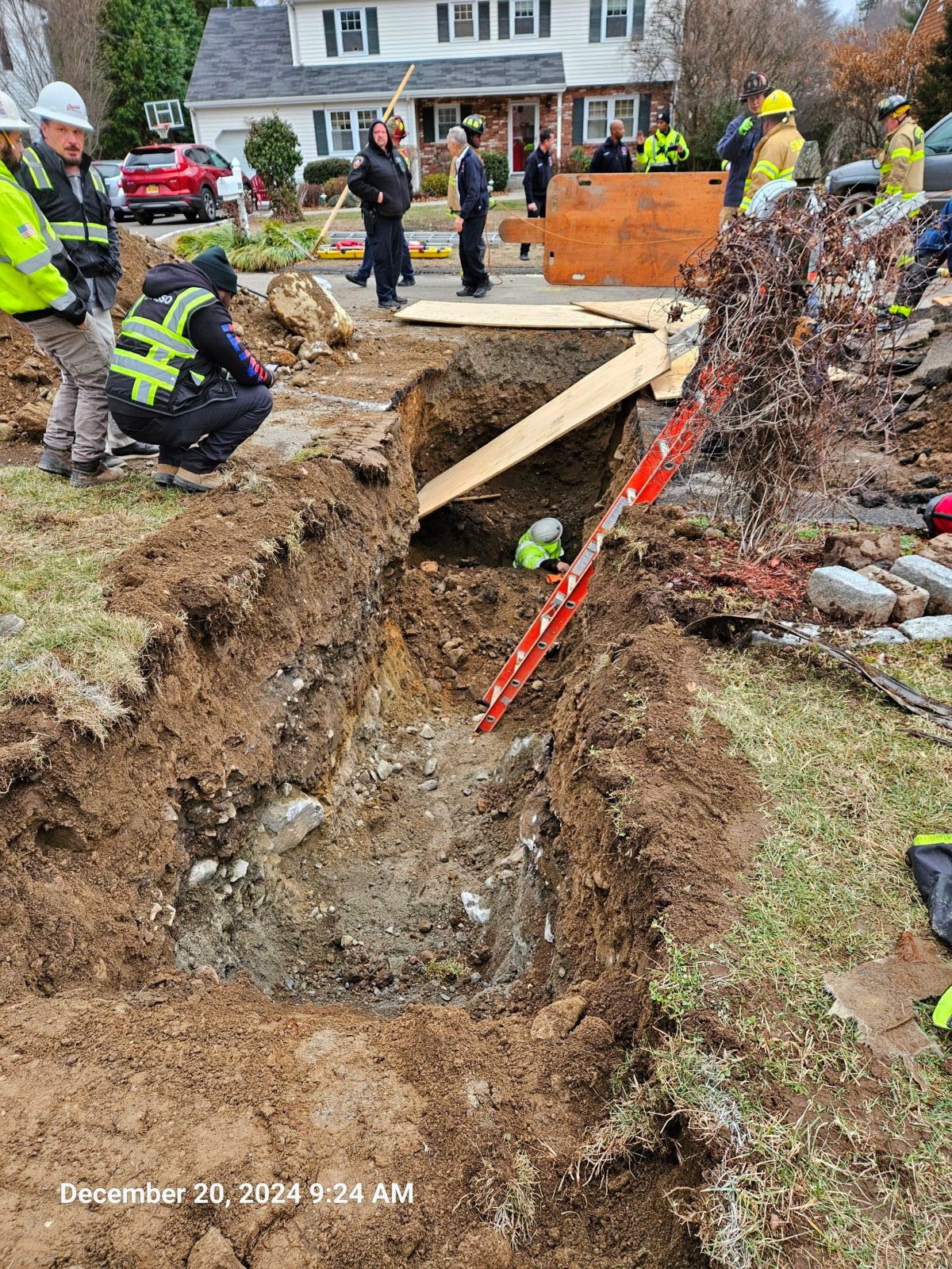 Firefighters free worker buried in trench collapse in Stamford, Conn ...