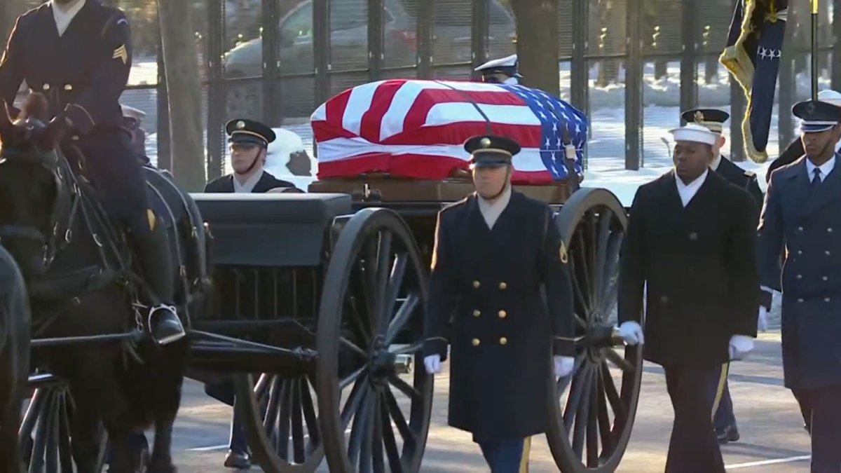WATCH: Jimmy Carter’s casket arrives at US Capitol – NBC New York