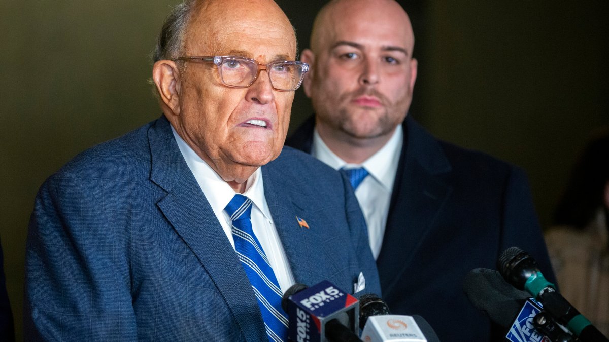 Rudy Giuliani must give up Yankees World Series rings, lawyers demand ...
