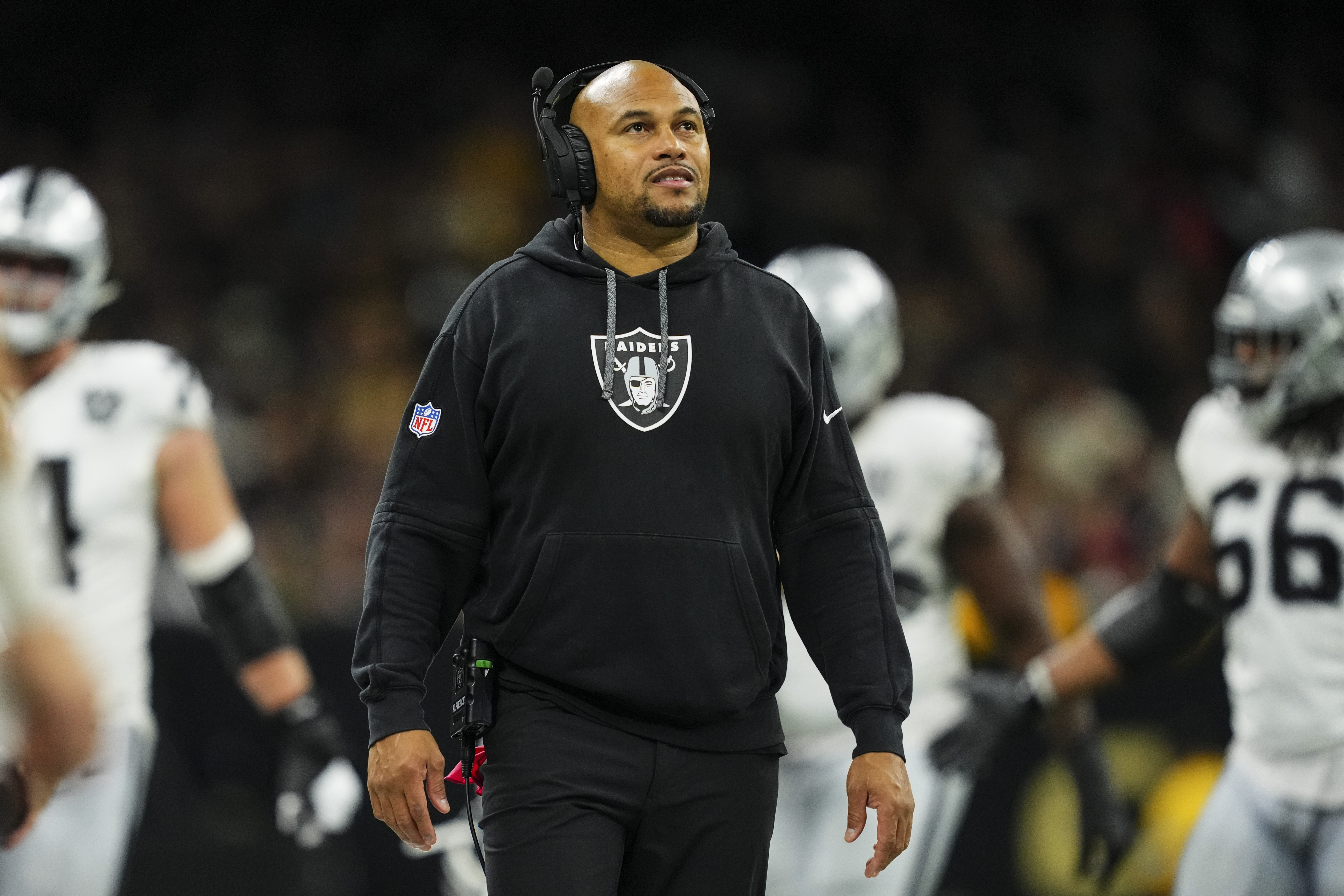 Raiders fire head coach Antonio Pierce after 4-13 season – NBC New York