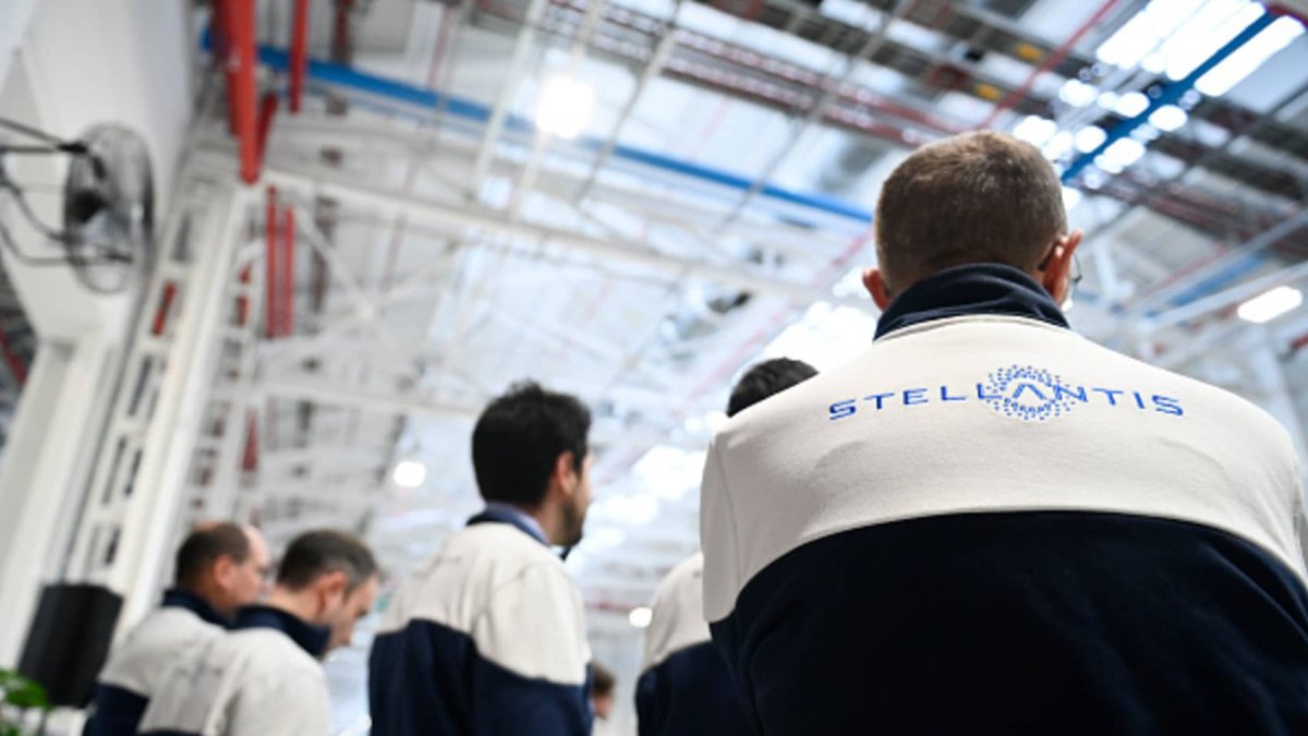 Crisis-stricken Stellantis sees revenue growth in 2025 after 70% drop ...