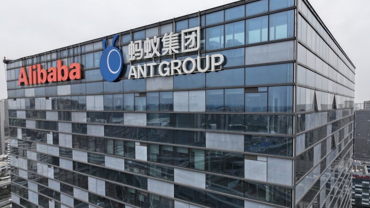 CNBC Daily Open: Alibaba shares jump and Amazon beats Walmart in quarterly revenue – NBC New York