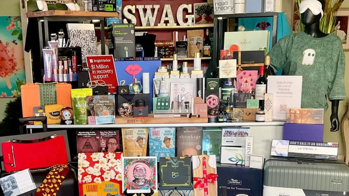 Inside the ‘Everyone Wins’ gift bags for Oscar nominees – NBC New York