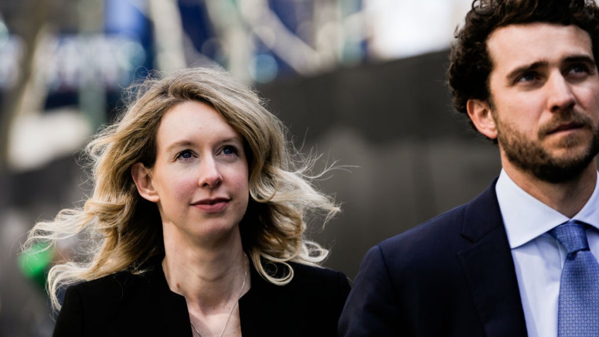 Elizabeth Holmes fails to overturn her Theranos fraud conviction – NBC ...