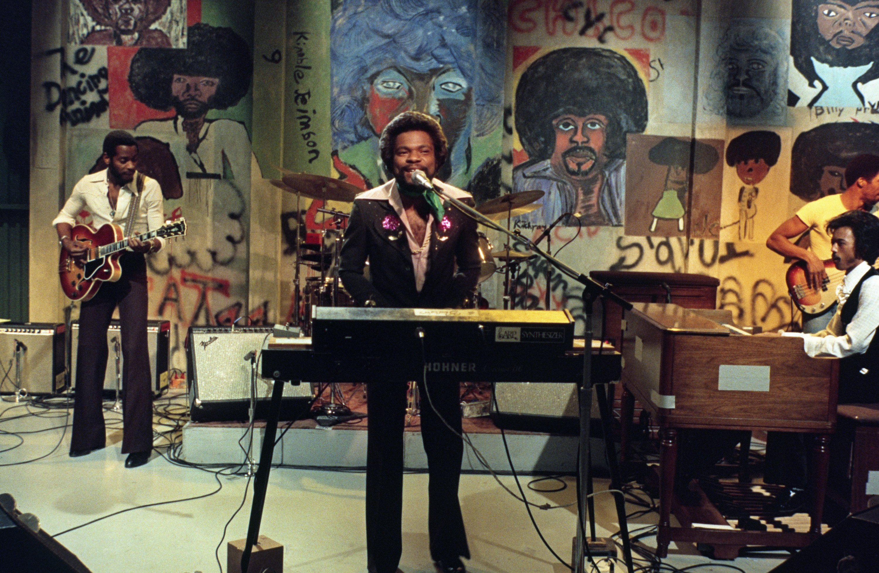 Who was SNL’s first musical guest in 1975? – NBC New York