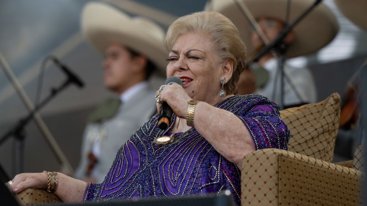 Paquita la del Barrio, Grammy-nominated Mexican singer known for women ...