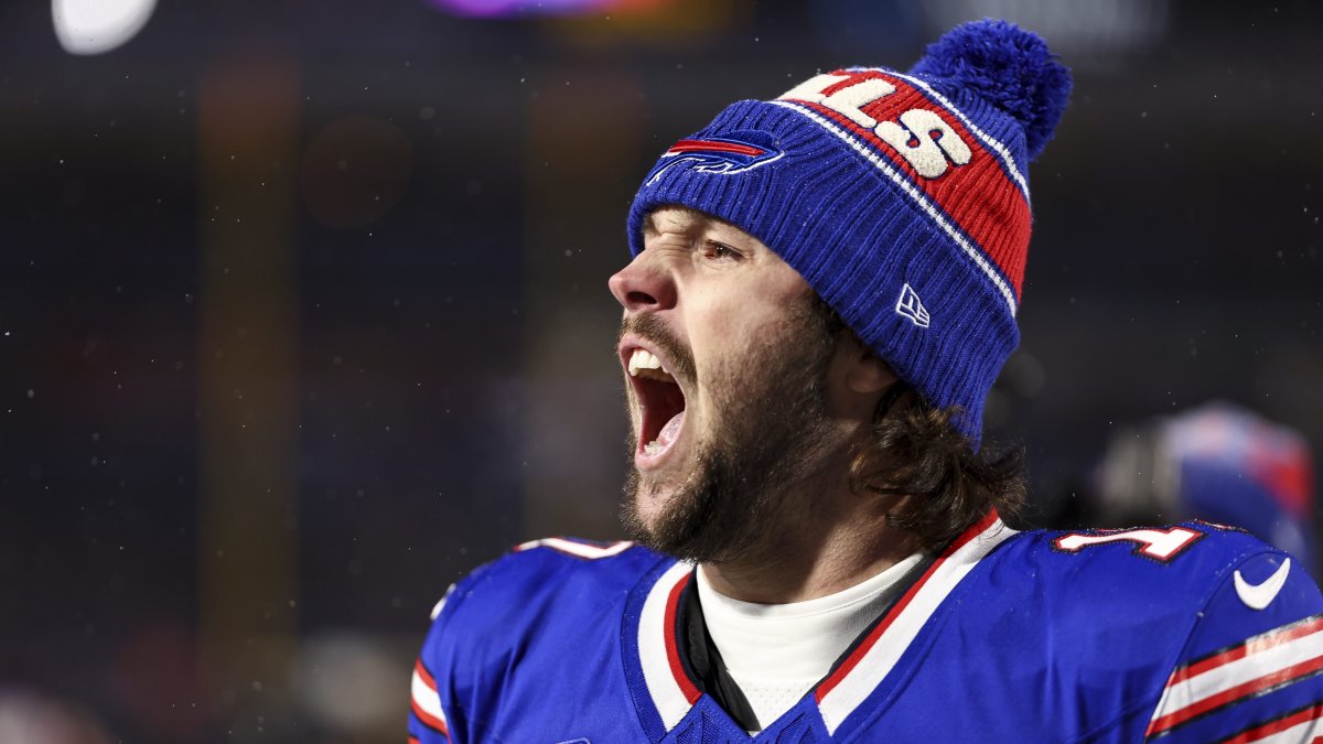 NFL MVP: Josh Allen beats out Lamar Jackson for award – NBC New York